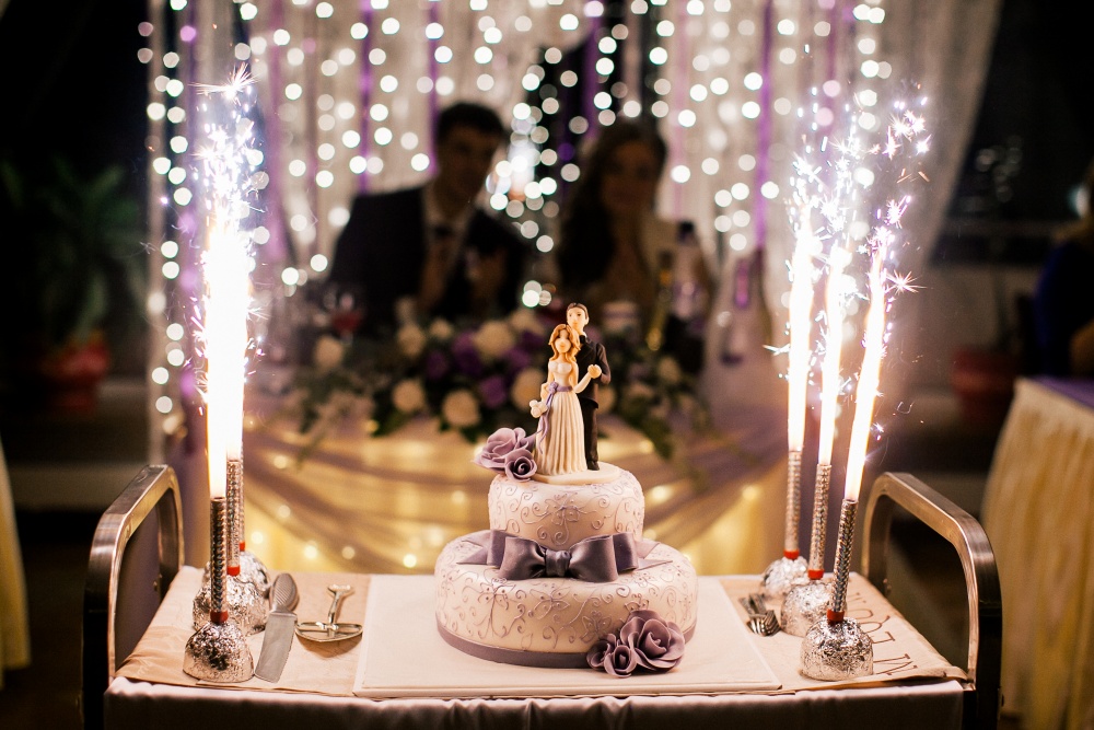 3 Reasons to Choose a Customised Cake for Your Wedding
